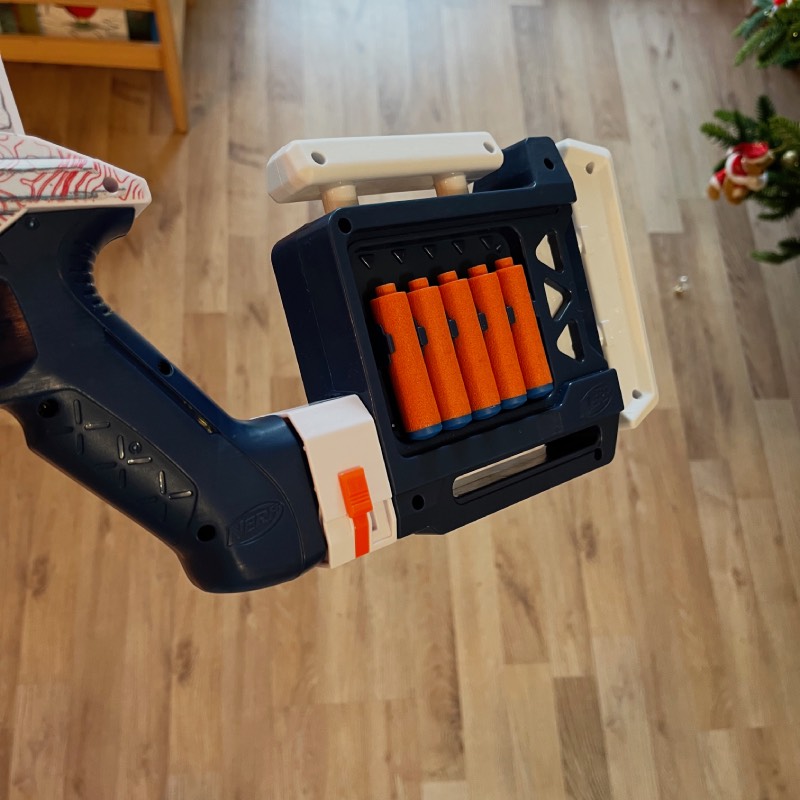 Nerf-Blaster "Loadout Arctic Zerostriker" im Test